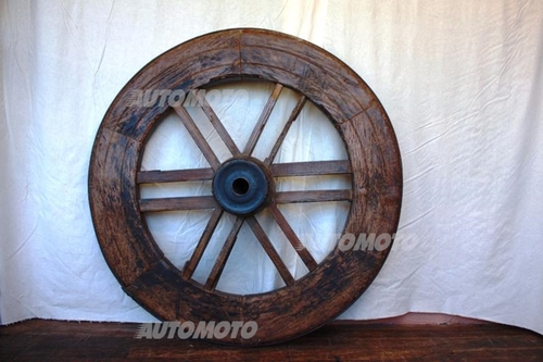 L'evoluzione della ruota: dal carro, all'automobile fino alla ...