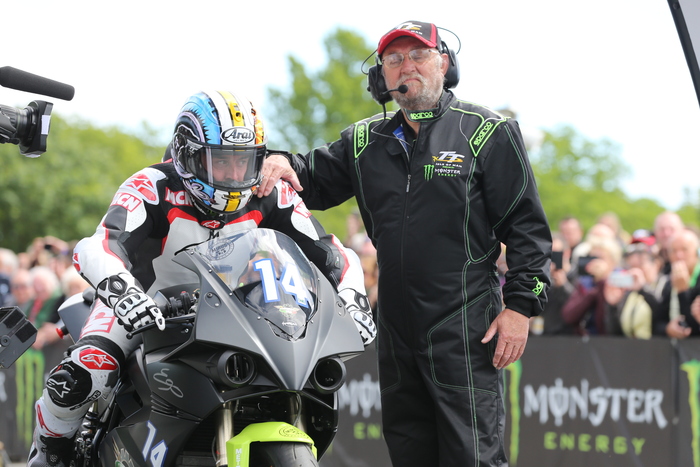 Energica: settimi al TT Zero con una moto di serie - Sport - Moto.it