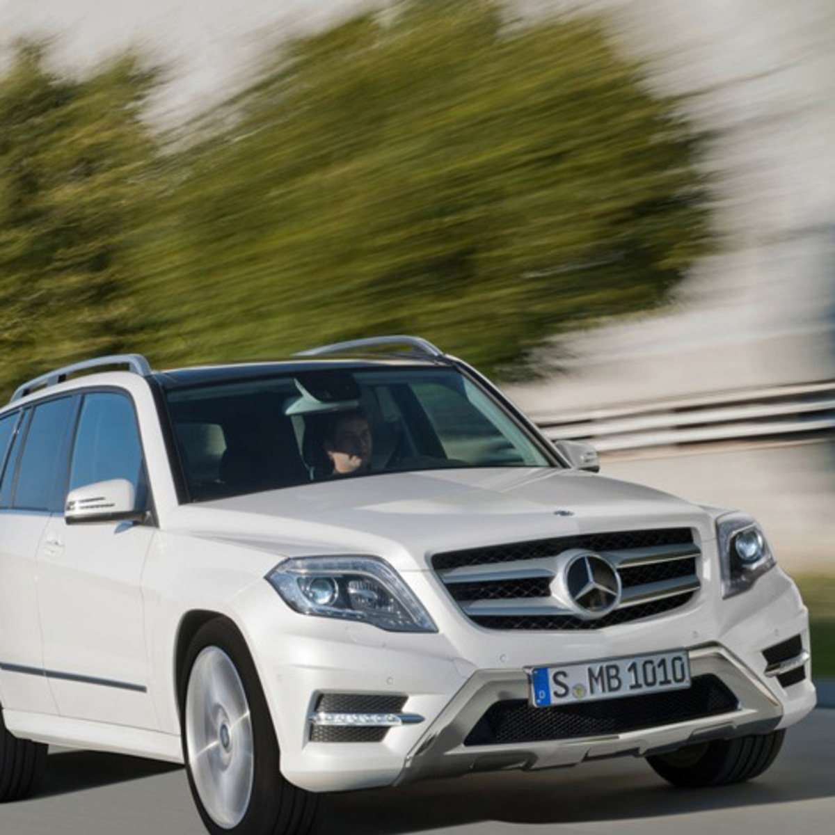 Mercedes-Benz GLK: in off-road nelle cave di marmo di Carrara - Prove ...