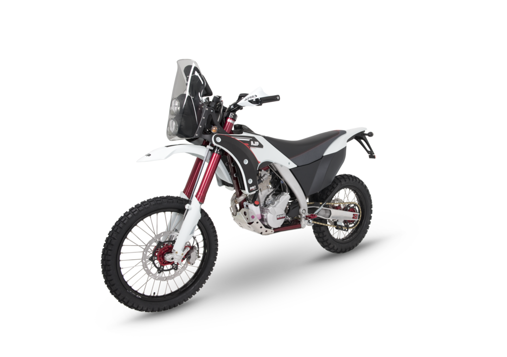 AJP PR7 650 Adventure (2017 - 18), prezzo e scheda tecnica - Moto.it