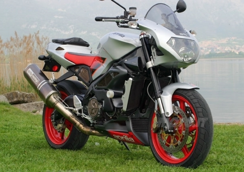 Prova APRILIA Tuono 1000 R - Prove - Moto.it