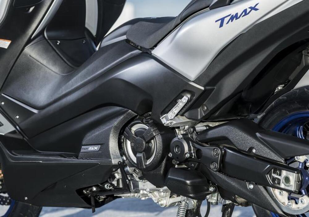 Yamaha T-Max 530 SX Sport Edition (2018 - 19), prezzo e scheda tecnica ...