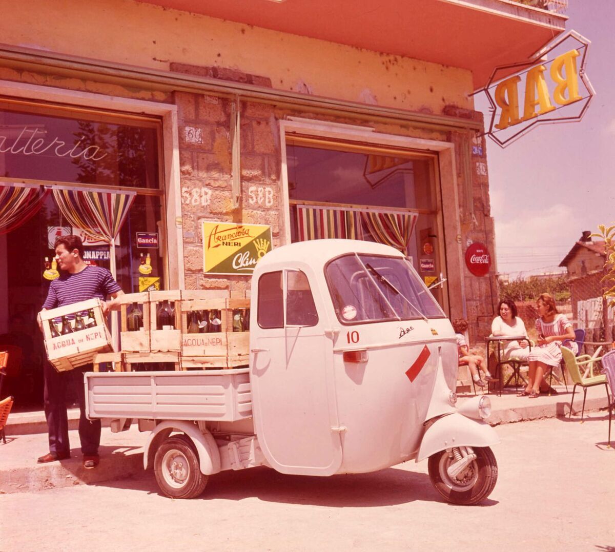 Ape Piaggio, 70 anni all'inseguimento del “boom” - News - Automoto.it