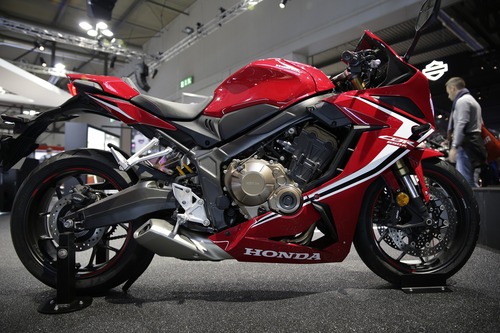 EICMA 2018: Honda CBR650R, foto, video e dati - Fiere e saloni - Moto.it