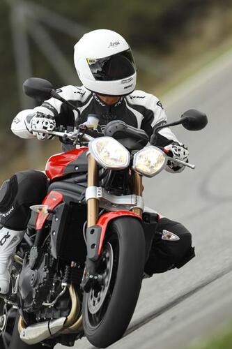 Prova Triumph Speed Triple 1050 2011 - Prove - Moto.it