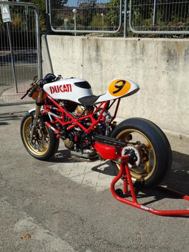Ducati 9½. Tributo agli anni '70 - News - Moto.it