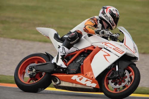 Prova KTM RC8R - Prove - Moto.it