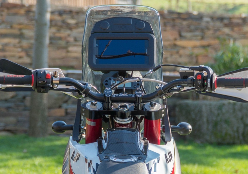 AJP PR7 650 Adventure (2019 - 20), prezzo e scheda tecnica - Moto.it