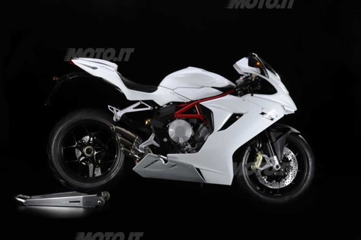 MV Agusta F3 675 a dicembre nei concessionari - News - Moto.it