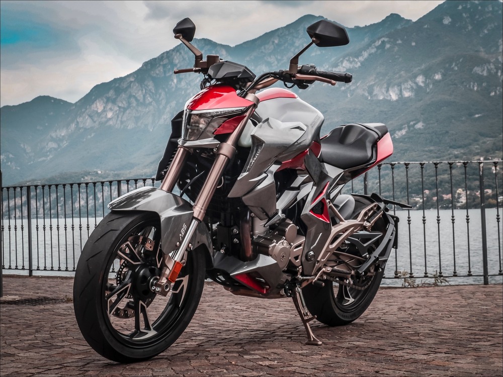 Prova Zontes 310R, 310T, 310X e 310V. Prezzi d'attacco e dotazioni ...