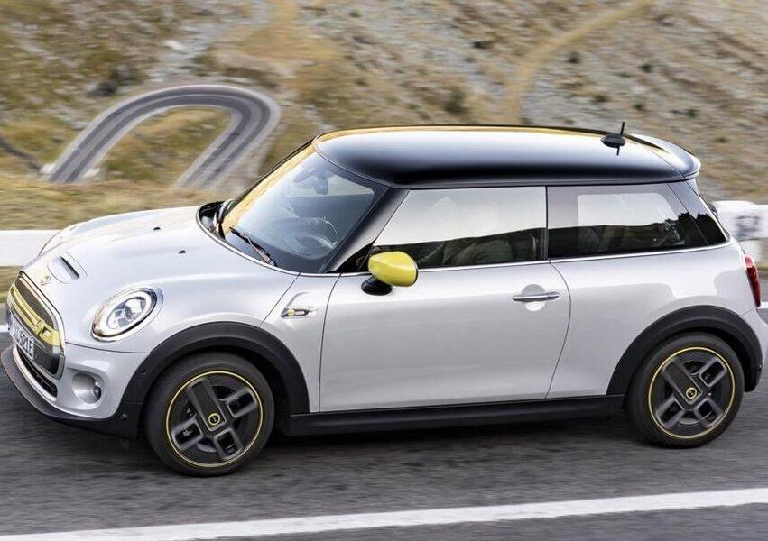 MINI Mini Cooper SE XL (09/2019 - 07/2021): prezzo e scheda tecnica ...