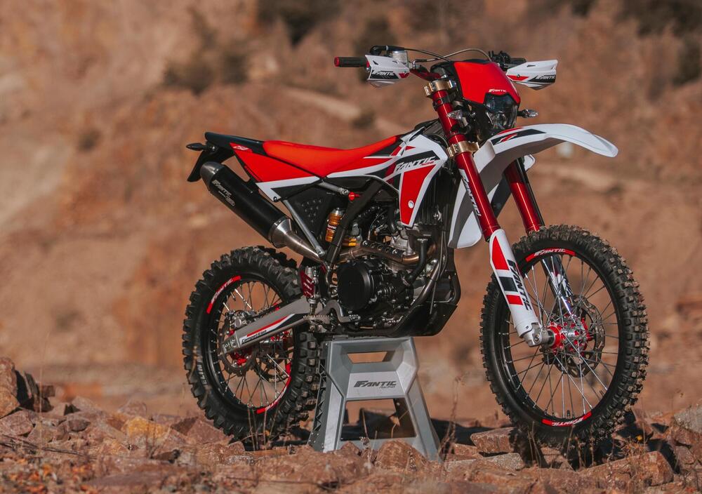 Fantic Motor XEF 250 Enduro Competition (2021), prezzo e scheda tecnica ...