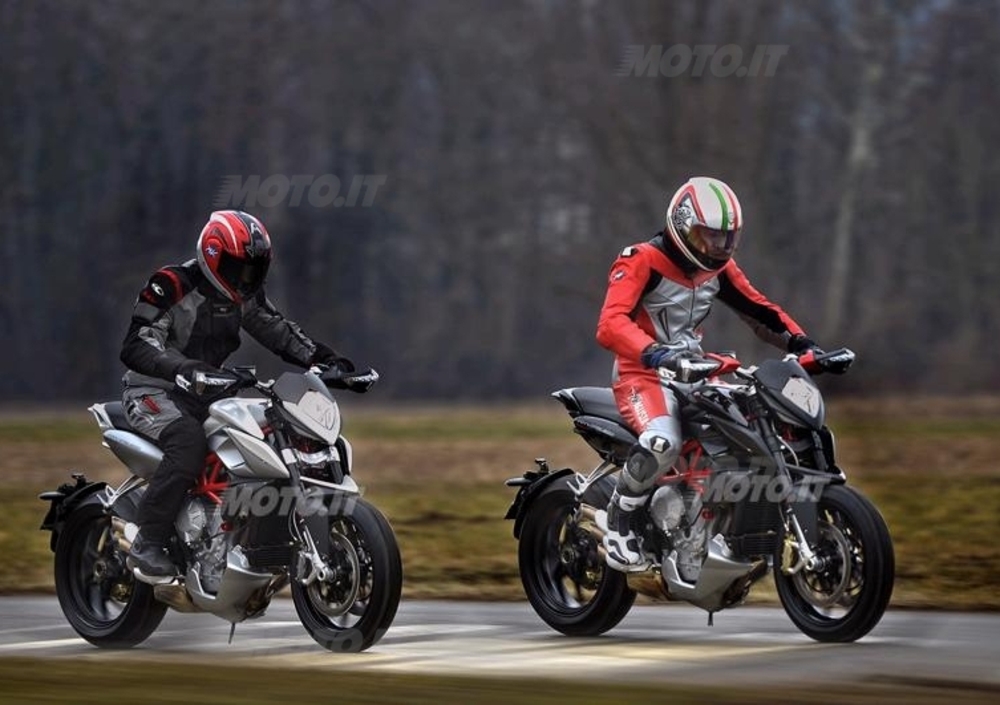 MV Agusta Rivale 800: le prime foto su strada! - News - Moto.it