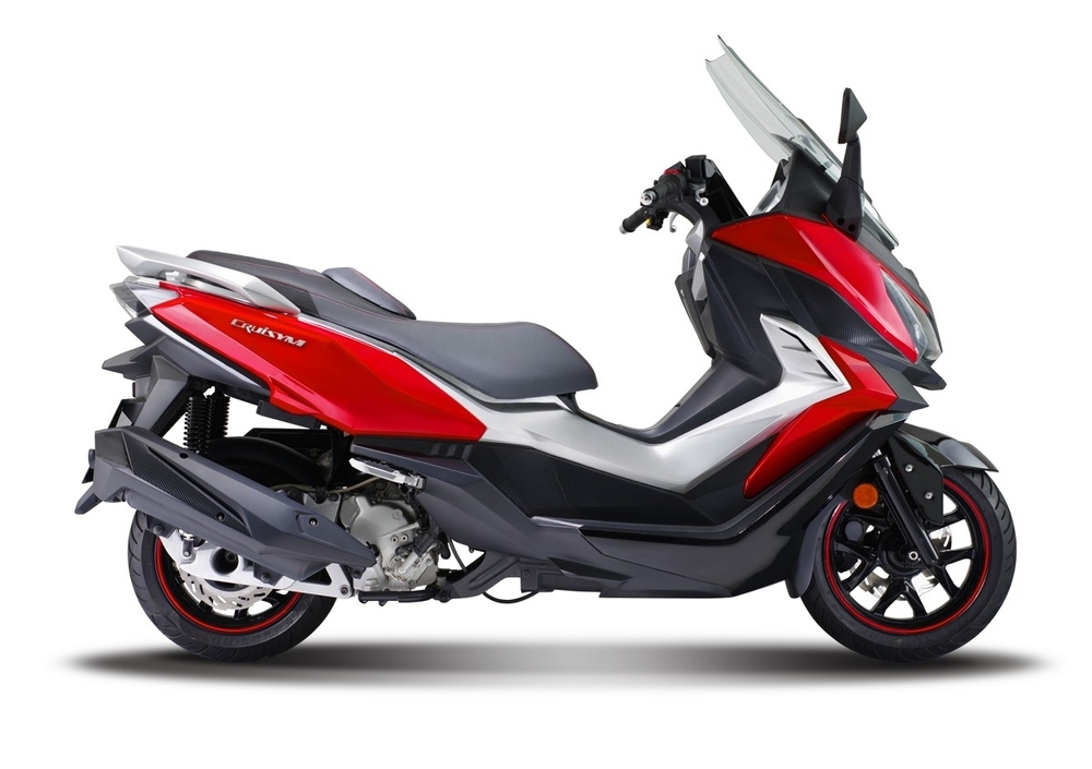 Sym Cruisym 300 (2021), prezzo e scheda tecnica - Moto.it
