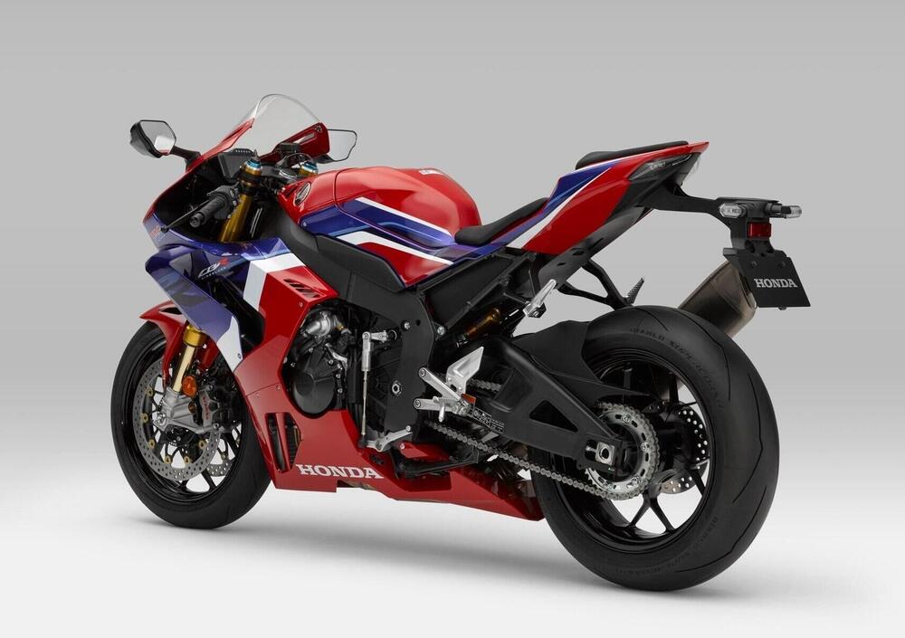 Honda CBR 1000 RR-R Fireblade SP Carbon (2021), prezzo e scheda tecnica - Moto.it