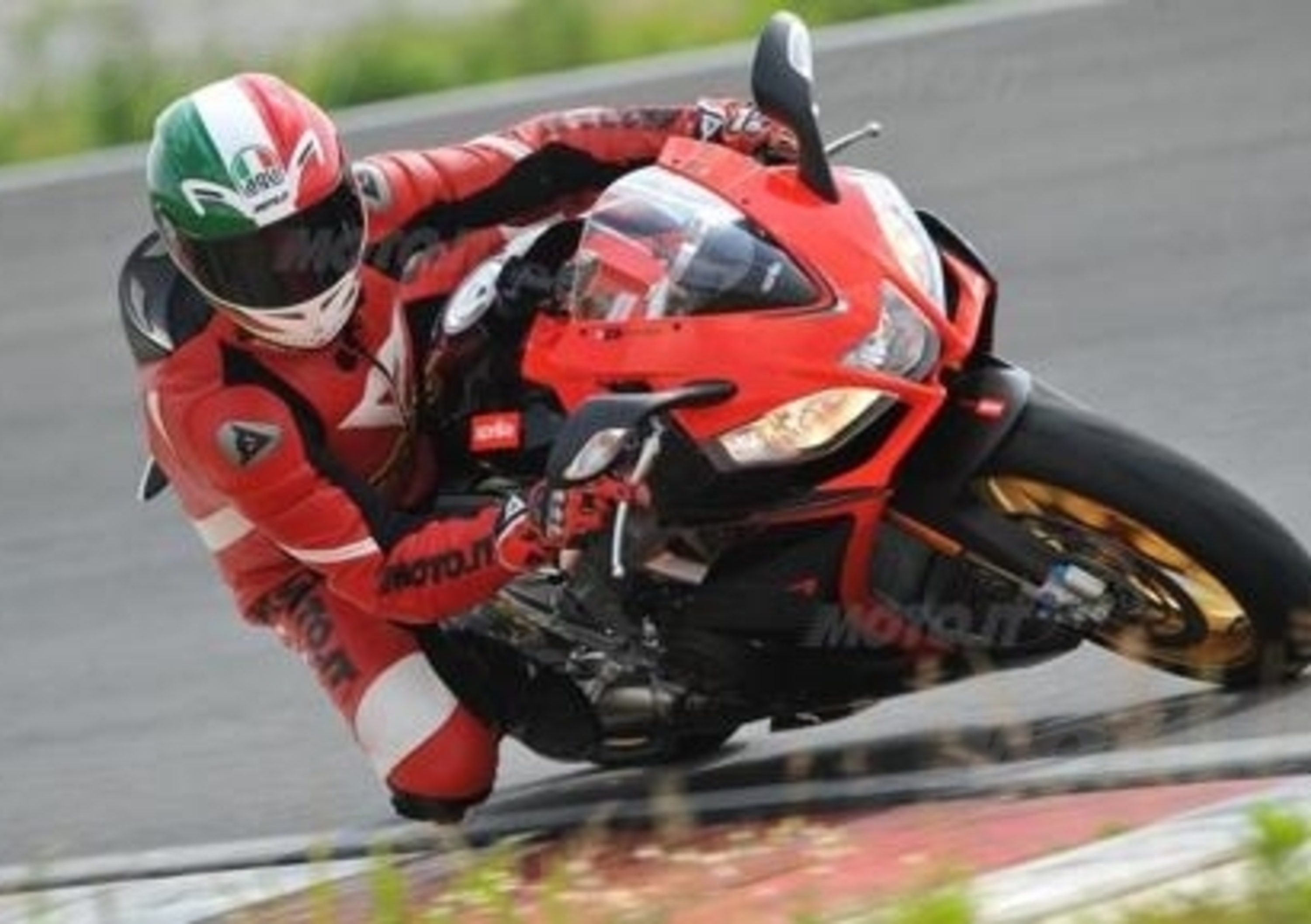 Dunlop Sportmax D212 GP Pro, agilità e grip - News - Moto.it