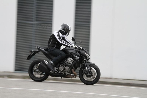 Prova Kawasaki Z800e ABS - Prove - Moto.it