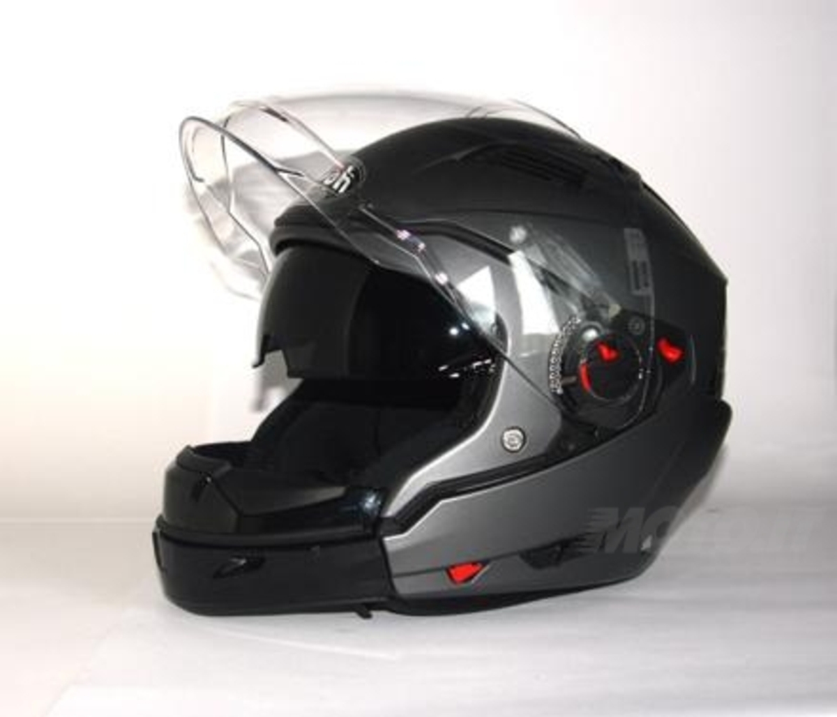 Casco Airoh Executive, il modulare innovativo - Accessori - Moto.it