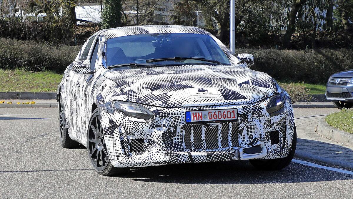 Macina chilometri anche in Germania, Il muletto Ferrari Purosangue ...