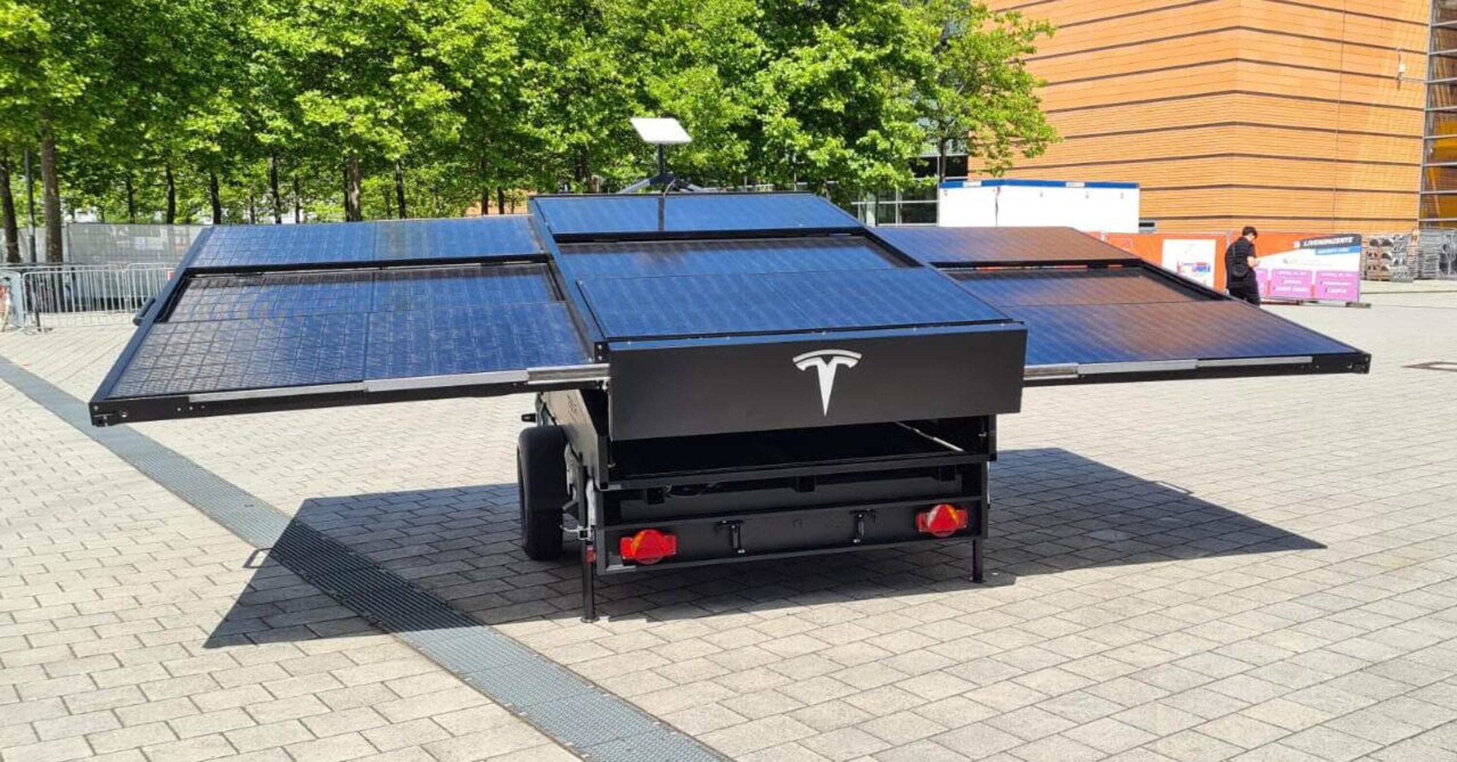 Tesla: arriva il rimorchio con Starlink e Range Extender - Elettrico ...