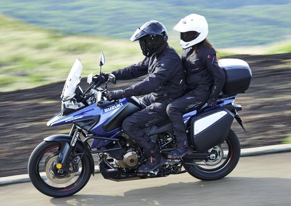 Ecco come la Suzuki V-Strom 1050 - finalmente - si sdoppia [GALLERY ...