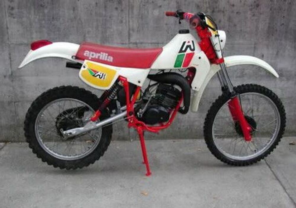 Aprilia RC 50 Super (1980 - 83), prezzo e scheda tecnica - Moto.it