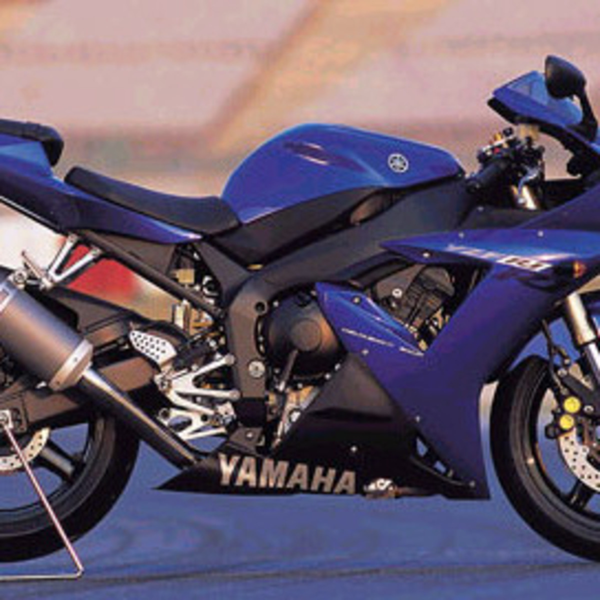 Guida alla Yamaha R1 - News - Moto.it