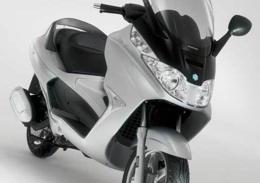 Piaggio x8 125, prezzo e scheda tecnica - Moto.it