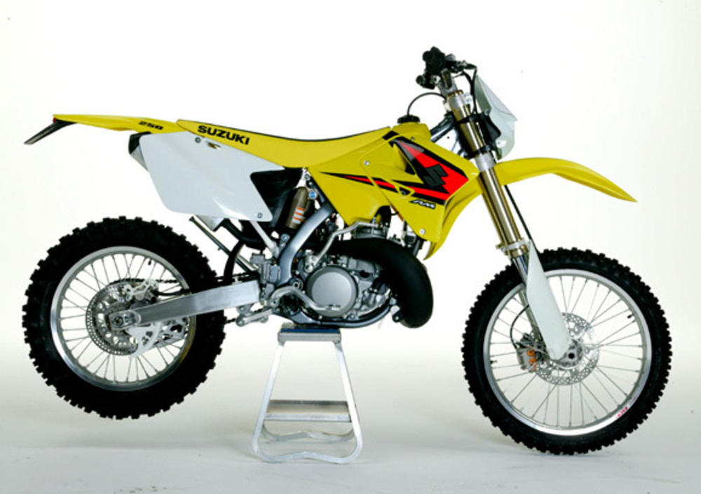 Suzuki RM 250 (2005 - 06), prezzo e scheda tecnica - Moto.it