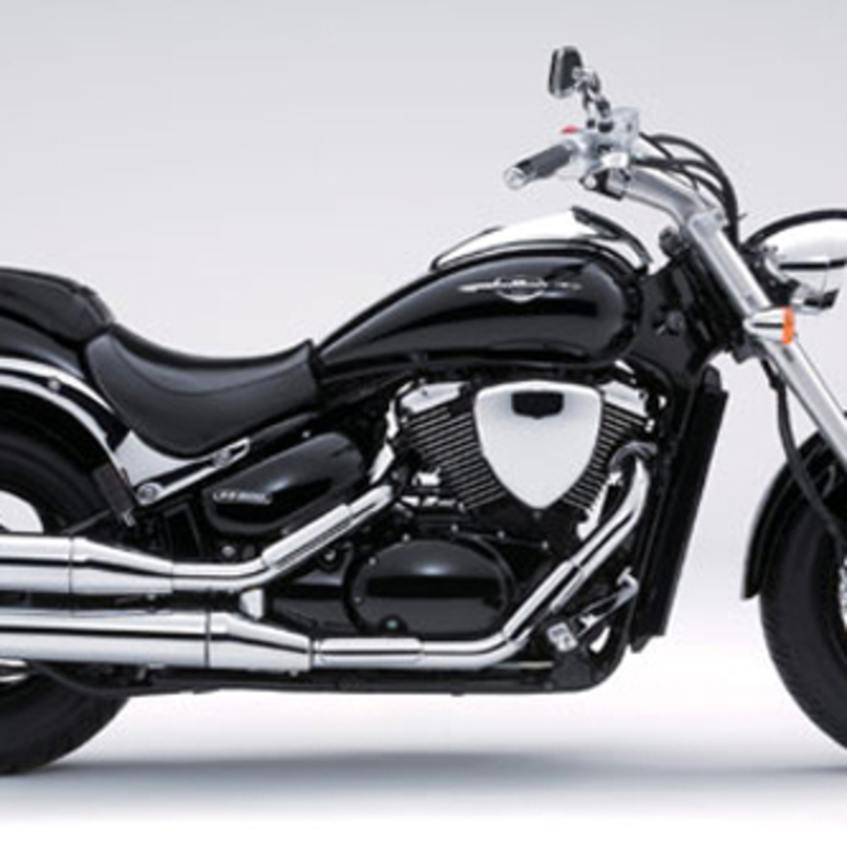 Una giornata con la Suzuki Intruder M800: la custom "tutta curve ...