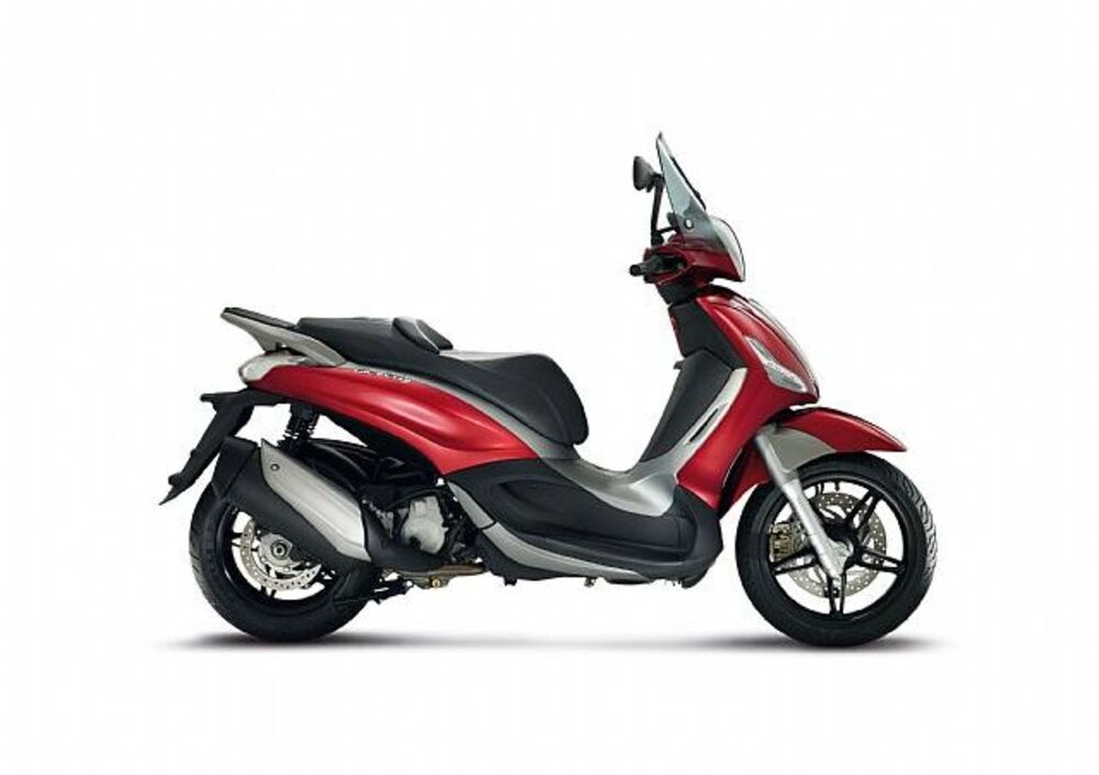 Piaggio Beverly 350 SportTouring ie (2011 - 15), prezzo e scheda ...