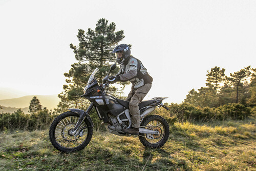 Prova CCM GP450 A - Prove - Moto.it