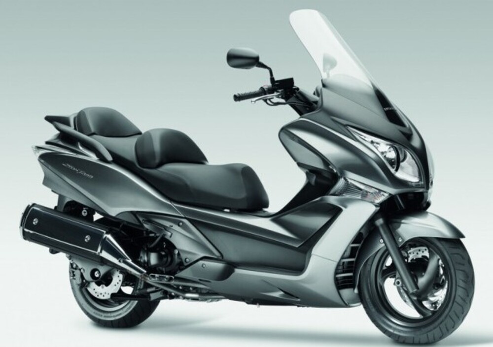 Honda SW-T 400 (2009 - 16), prezzo e scheda tecnica - Moto.it