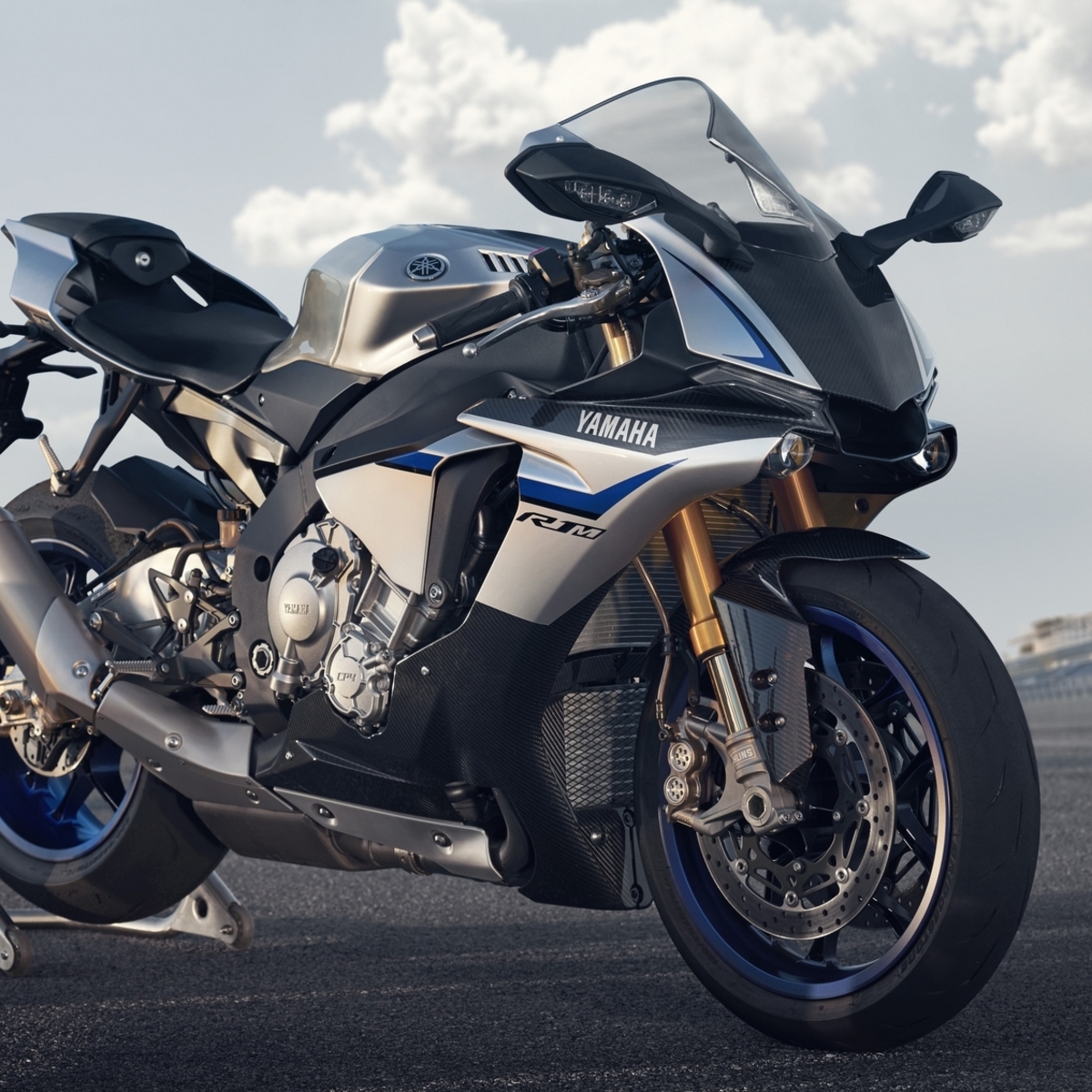 Prova Yamaha YZF-R1 ed YZF-R1M - Prove - Moto.it