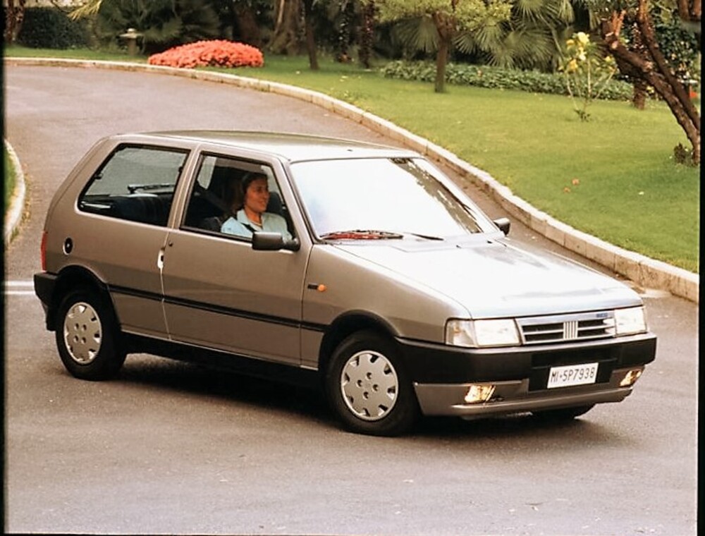 Quale era meglio, Confronto storiche: Fiat Uno Vs Renault Clio I (1991 ...