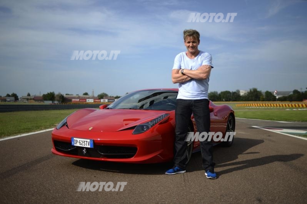 Gordon Ramsay visita la Ferrari - News - Automoto.it