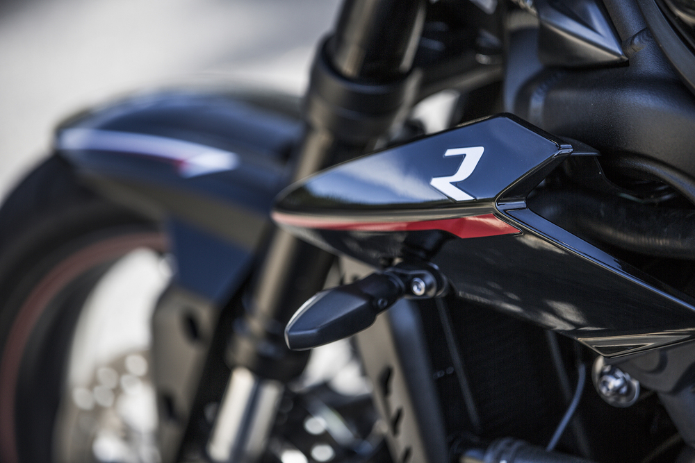 Triumph Street Triple S, R ed RS 2017 - News - Moto.it