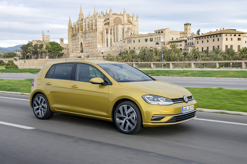 “Nuova” Volkswagen Golf restyling 2017, ecco come va e quanto è ...
