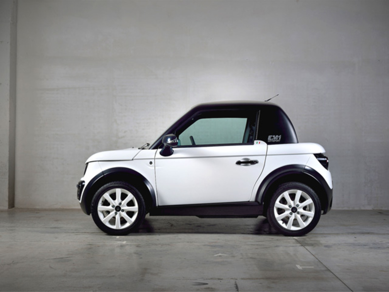 Tazzari Ev Zero Zero EM2 Space (10/2016): prezzo e scheda tecnica ...